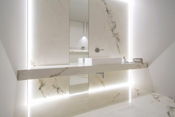 Ariostea Ultra Marmi Paonazzetto Marble effect porcelain tiles Polished ...