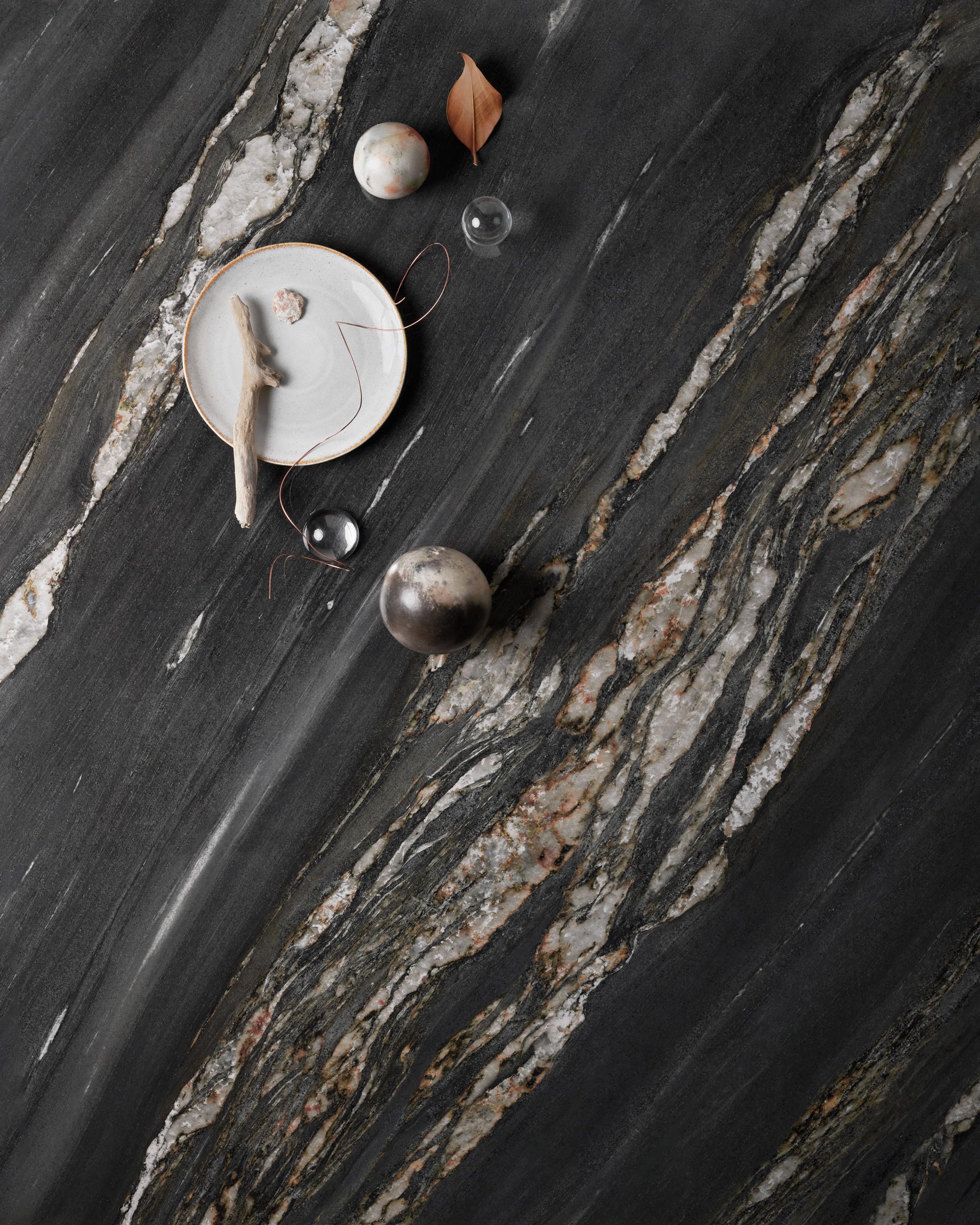 Ariostea Ultra Marmi Tropical Black Marble effect porcelain tiles Honed ...